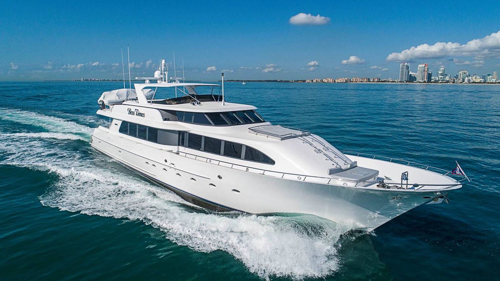 Checkered Past yacht (Westport, 34.14m, 1999)